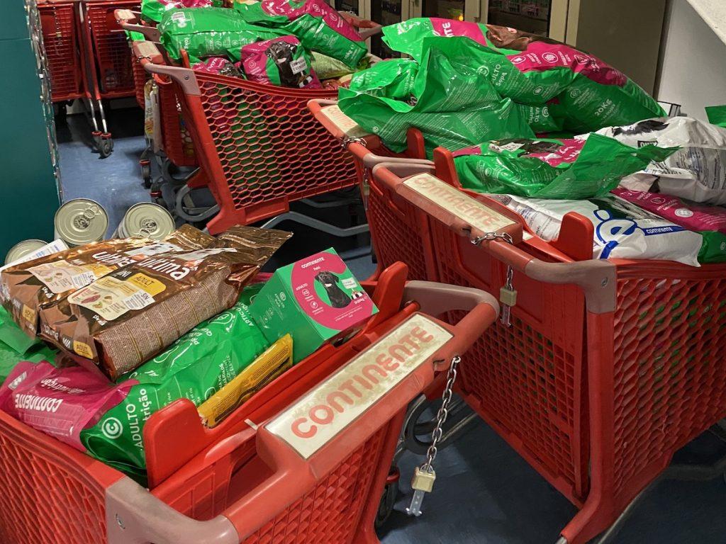 Banco animal do Aveiro Center atinge 10 toneladas de alimentos doados